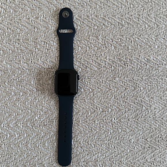 Apple | Wearables | Apple Watch Se 4mm Aluminum Midnight Color | Poshmark